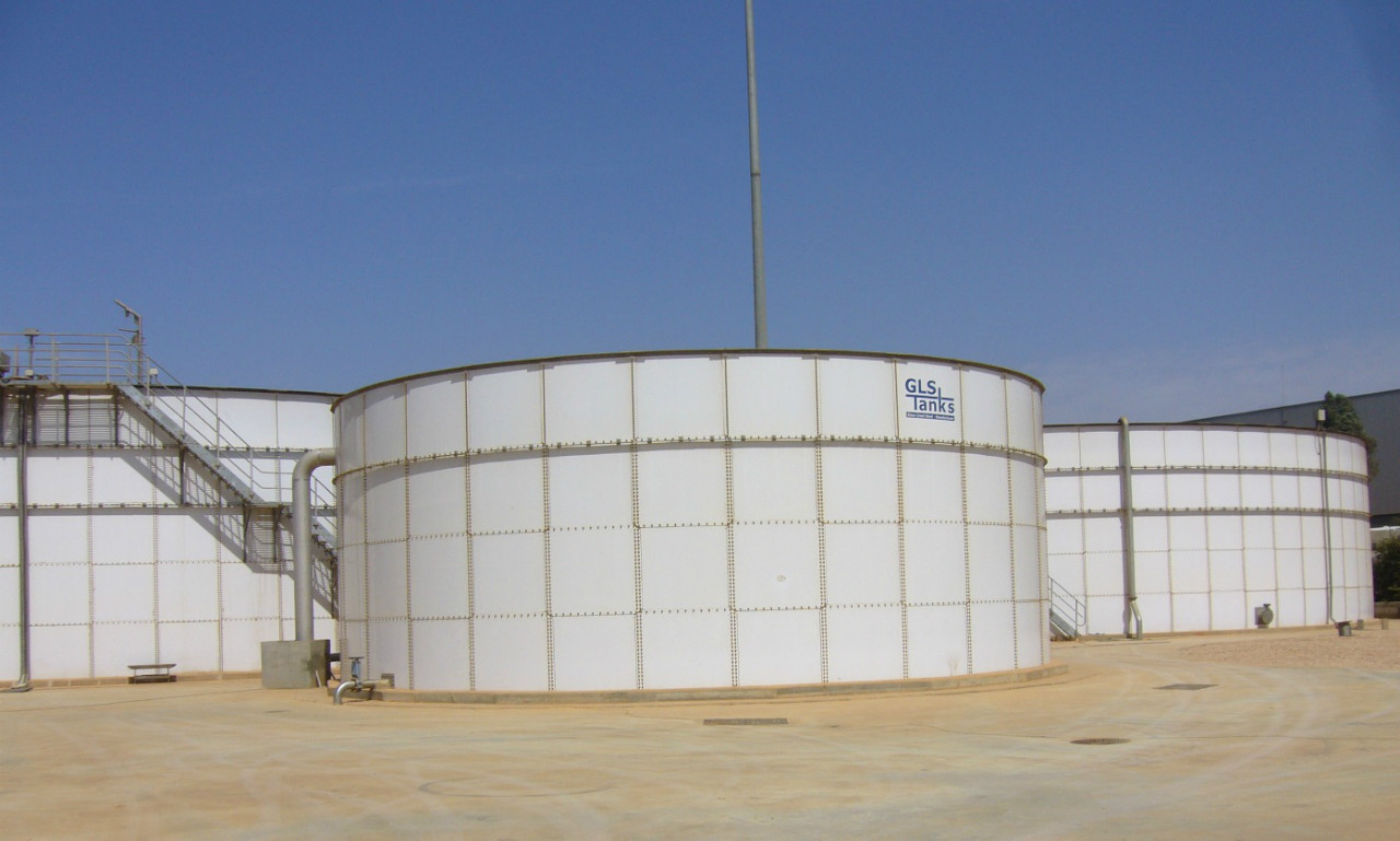 Tanques pré-fabricados metálicos